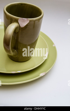Chipped damaged dishes Stock Photo - Alamy