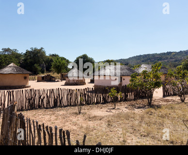 Mud hut, Zimbabwe Africa Stock Photo - Alamy