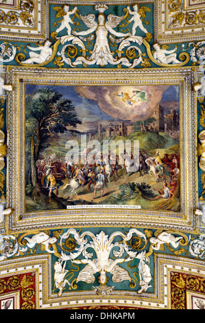 The meeting between Leo the Great and Attila, fresco, room of ...
