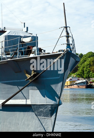 Turret ship War vessel warship revolving turret turntable-mounted Stock ...