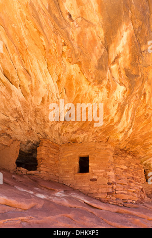 "House on Fire", Puebloan ruins, Mule Canyon,Utah, USA Stock Photo ...