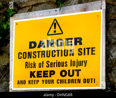 children keep out sign Stock Photo - Alamy
