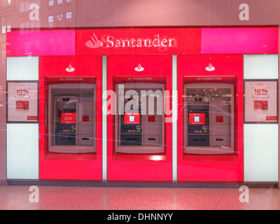 Santander Automated Teller Machine (ATM Stock Photo: 57058001 - Alamy
