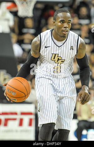 Orlando, FL, USA FSU guard Aaron Thomas (25) drives for a layup during ...