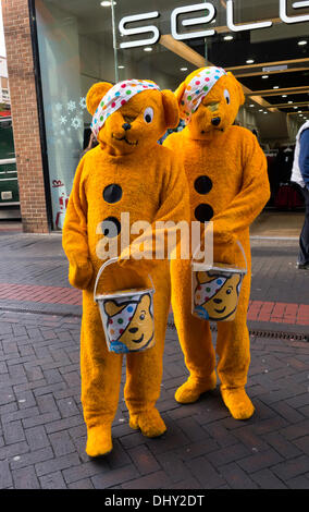 BBC Children in Need 13 Nov 2015 with Pudsey bear stamped on envelope ...