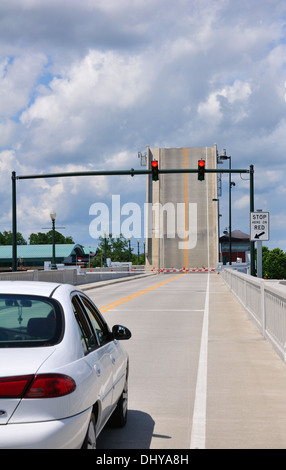 Draw bridge in New Bern, North Carolina, USA Stock Photo - Alamy