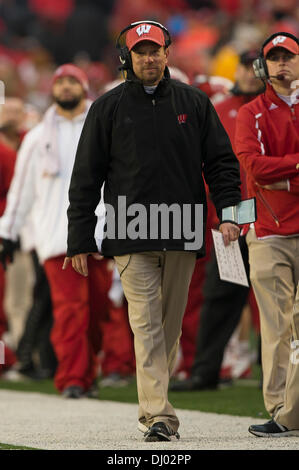 Wisconsin Badgers special teams coordinator Chris Haering looks on from ...