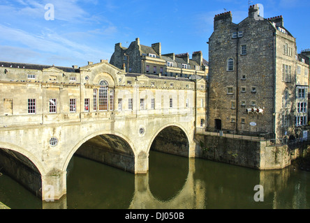 England, Somerset, Bath, Pultney Bridge and River Avon at Night Stock ...