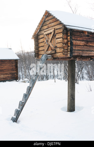 Sami culture: a a turf hut (darfegoahti) in a Sami Camp in Abisko ...