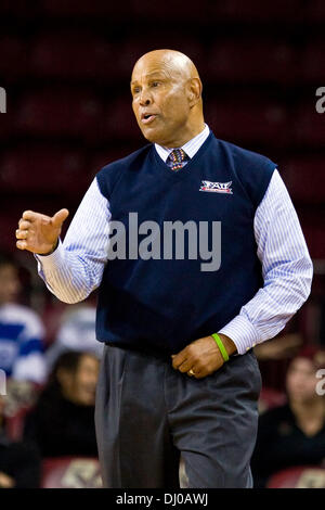 Florida Atlantic coach Mike Jarvis speaks with Marquan Botley (2 ...