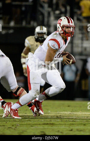 Rutgers Scarlet Knights Gary Nova (15) in action during a game against ...