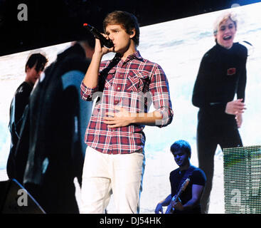 Liam Payne One Direction perform live at the Molson Amphitheatre for ...
