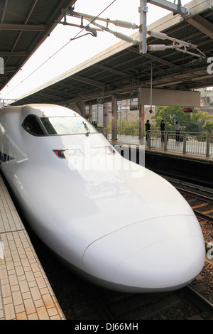 Japan, Nagoya, Shinkansen high speed train locomotive Stock Photo - Alamy