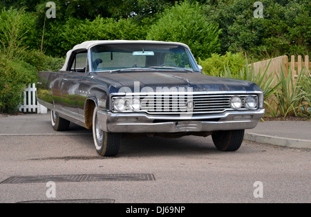 AN UNTIDY CAR Stock Photo: 1893209 - Alamy