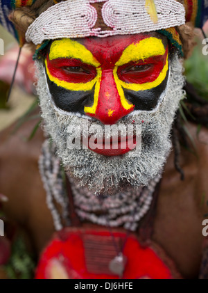 Bearded tribal man - Goroka Show, Papua New Guinea Stock Photo - Alamy