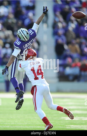 Oklahoma defensive back Aaron Colvin looks to the field at the NFL ...