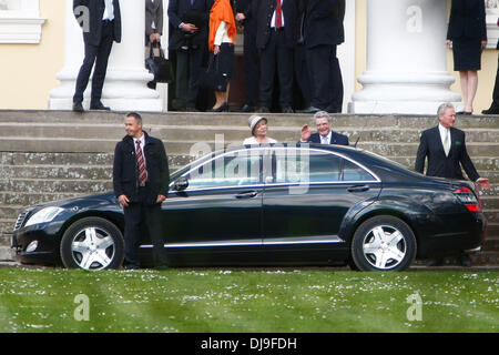 Queen Beatrix of the Netherlands at a dinner with German president ...