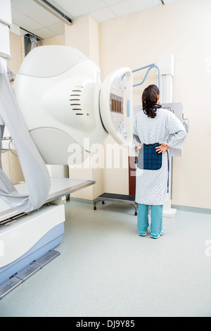 Patient Getting Chest Xray Stock Photo - Alamy