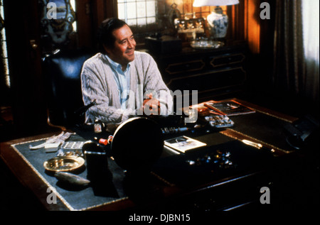 WHO'S HARRY CRUMB? (1989) WHO IS HARRY CRUMB? (ALT) JOHN CANDY, PAUL ...