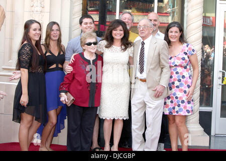Valerie Bertinelli and family Valerie Bertinelli is honored with the 2 ...