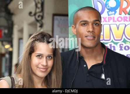 Jay Simpson Celebrity & Press Performance of Nickelodeon's Dora ...