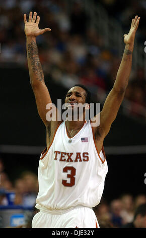 Mar 25, 2004; Atlanta, GA, USA; Texas forward BRAD BUCKMAN (22) puts up ...