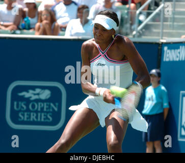 24 Jul 2004: Venus Williams' father Richard Williams watches Venus ...