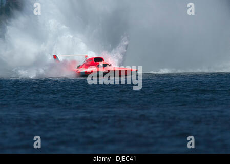Aug 09, 2004; Seattle, WA, USA; Hydroplane racing at the Chevrolet Cup ...