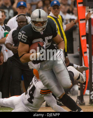Sep 23, 2007 - OAKLAND, CA, USA - Oakland Raiders quarterback JOSH ...