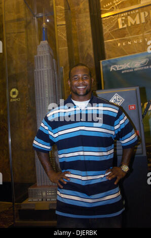 Oct 08, 2007 - Manhattan, NY, USA - NY Giants running back DERRICK WARD ...