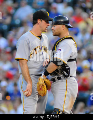 Pittsburgh Pirates pitcher Ross Ohlendorf throws in the first inning ...
