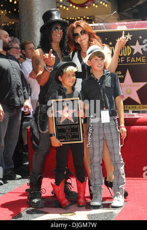 Slash, Perla Hudson and their sons London Emilio and Cash Anthony. One ...