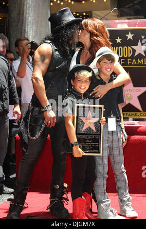 Slash, Perla Hudson and their sons London Emilio and Cash Anthony. One ...