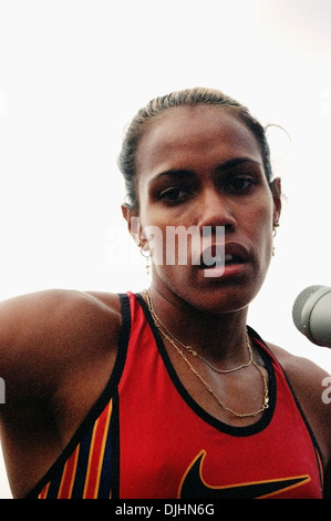 Australian 400m sprinter Cathy Freeman competing at the Securicor Games ...