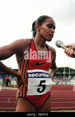 Australian 400m sprinter Cathy Freeman competing at the Securicor Games ...