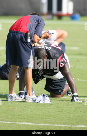 Texas defensive tackle Frank Okam (97) sacks Rice quarterback Joel ...