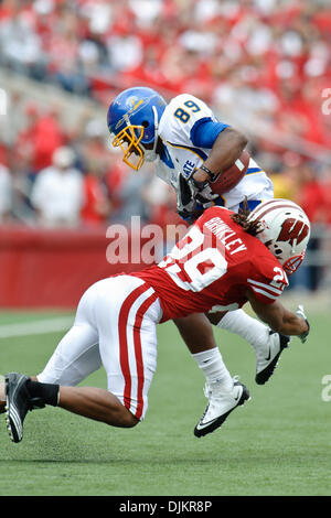 San Jose State wide receiver Charles Ross, , right, can't pull in a ...