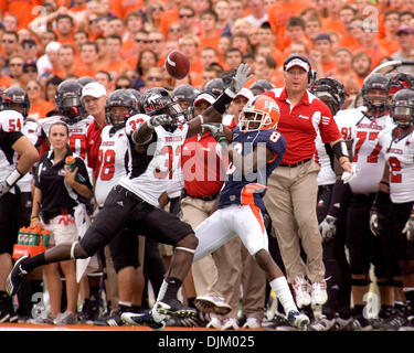 Northern Illinois wide receiver George Dimopoulos (9) during an NCAA ...