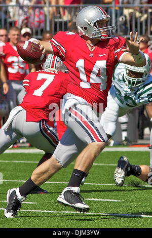 Ohio State quarterback Joe Bauserman drops back to pass during the ...