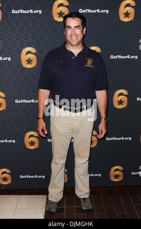 Rob Riggle Top Hollywood studios, Television networks, Talent agencies ...