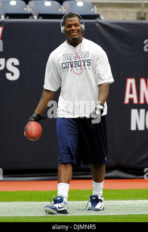 Dallas Cowboys linebacker Victor Butler (57) tackles Washington ...