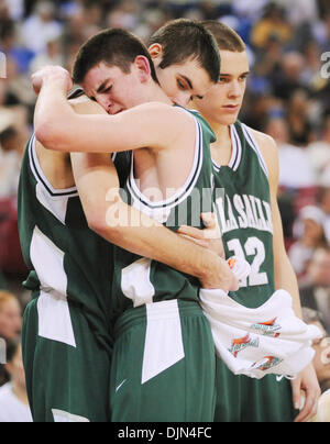 De La Salle's Greg St. Jean reacts as McClymonds pulls away in the ...