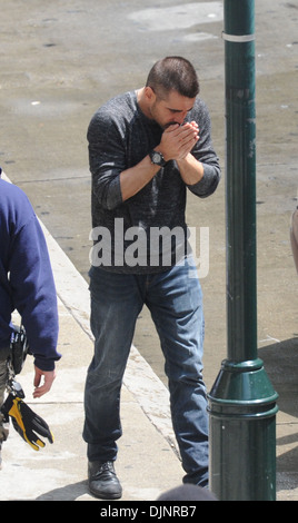 Colin Farrell seen praying Actors Colin Farrell and Dominic Cooper seen ...