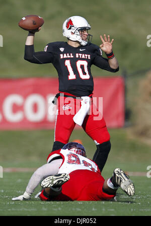 Ball State quarterback Keith Wenning throws during a drill at the NFL ...