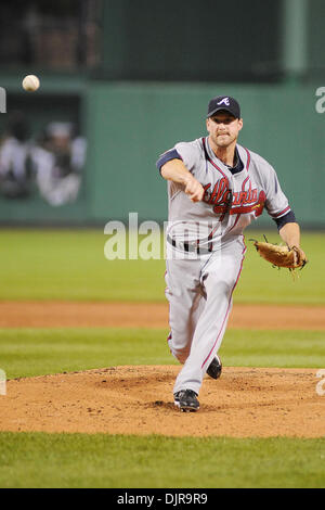 Pittsburgh Pirates starting pitcher Derek Holland throws during a ...