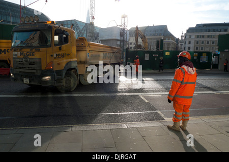 Entrance to Bloomberg Place construction site of Bloomberg Headquarters ...