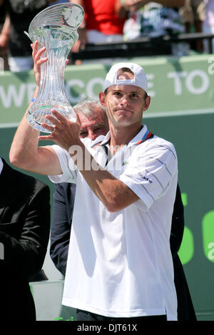 Apr. 04, 2010 - Miami, Florida, U.S - 4 April 2010: Andy Roddick (USA ...