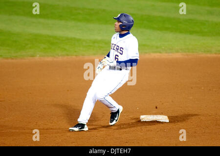 Pepperdine at LSU, LSU outfielder Leon Landry (6) hits a pitch during a ...
