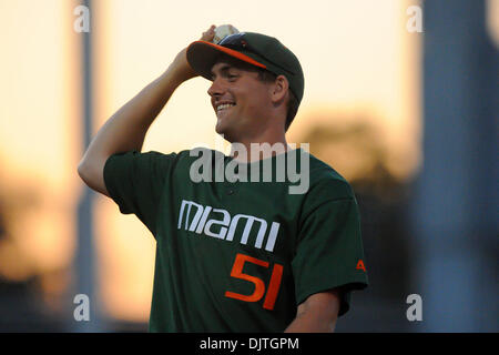 Miami Hurricanes 1B Ryan Perry (51) waits for throw to make play on St ...