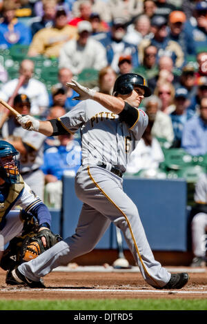 Pittsburgh Pirates first baseman Jeff Clement #6 gets back to first ...